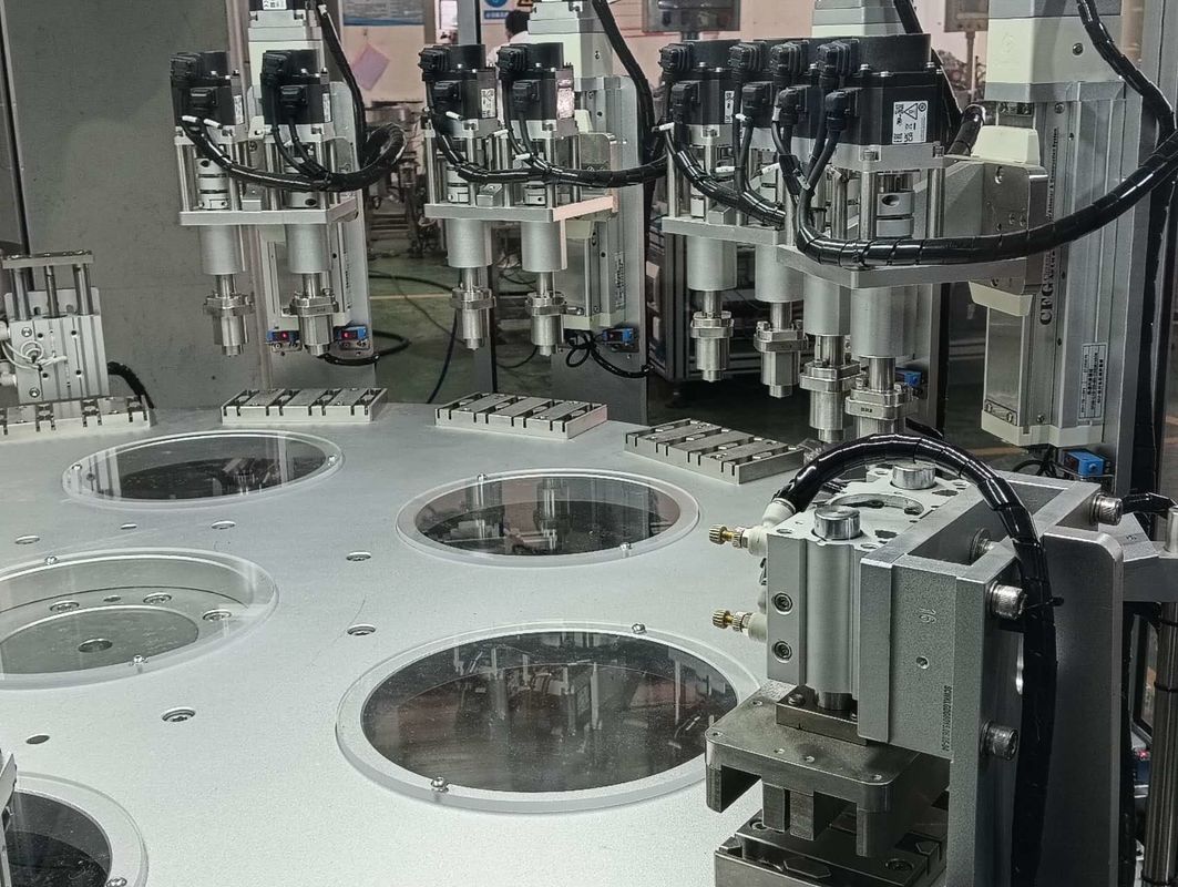 Flip Top Cap Assembly Machine AC380V Automatic For Daily Necessities ...