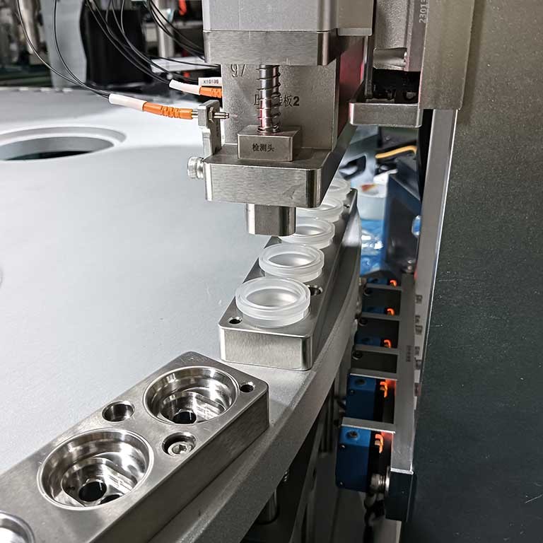Infusion Cover Auto Assembly Machine Metal Cap Sealing Machine ODM